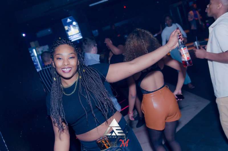 empire club discotheque à Chilly Mazarin en Essone : Photos de la soirée 'LUXURY NIGHT' du ...